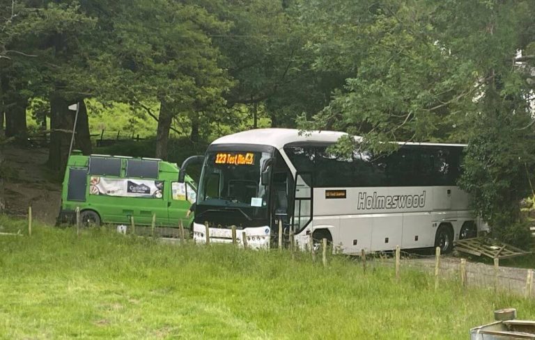 Coach got stuck on tight bends at Portinscale - The Keswick Reminder